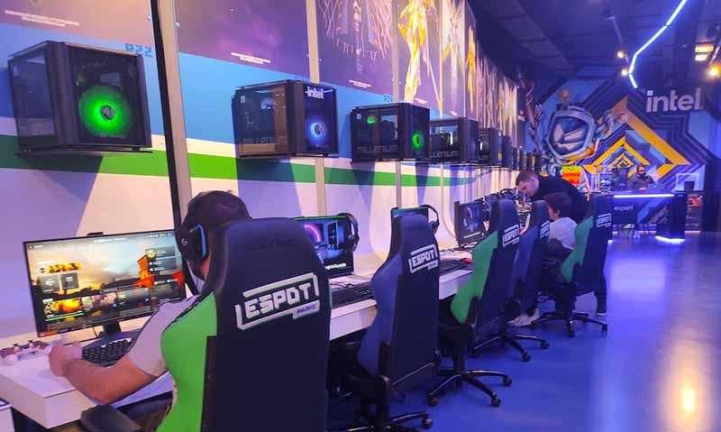 ESpot, le temple du gaming à Paris | Transilien